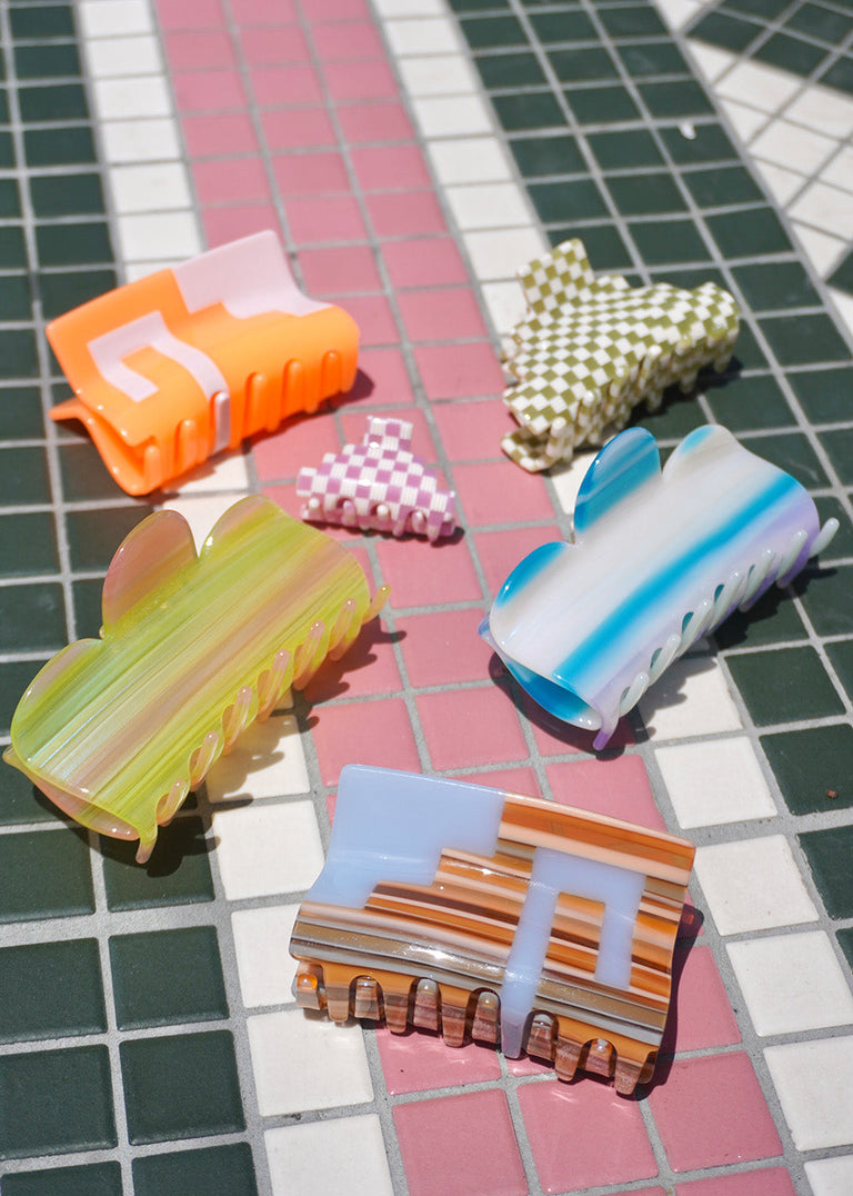 Pyramid hair-claw in confetti – ShopPaulinaOtero