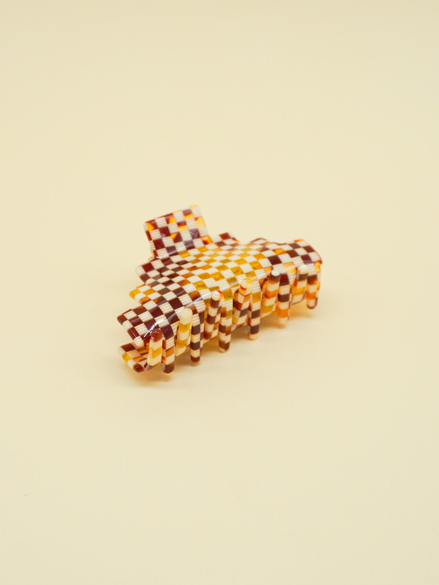 Pyramid Hair-Claw in Ivory Checkerboard – ShopPaulinaOtero